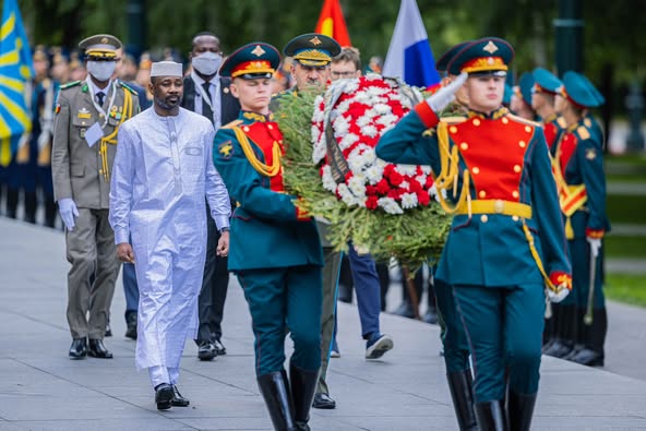 Assimi Goïta et Vladimir Poutine, en bons amis